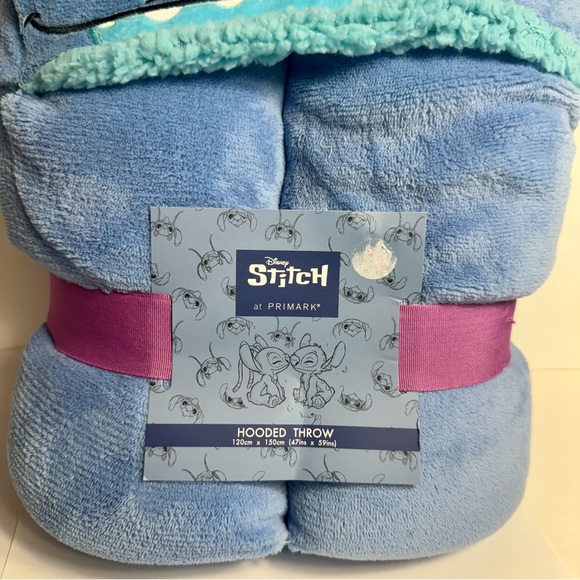 Primark | Bedding | Nwt Disney Primark Lilo And Stitch Hooded Throw ...
